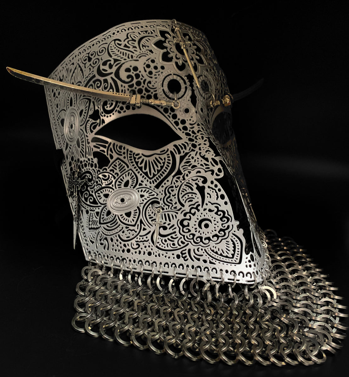 Mask of Swords – Dark Hammer Chainmail